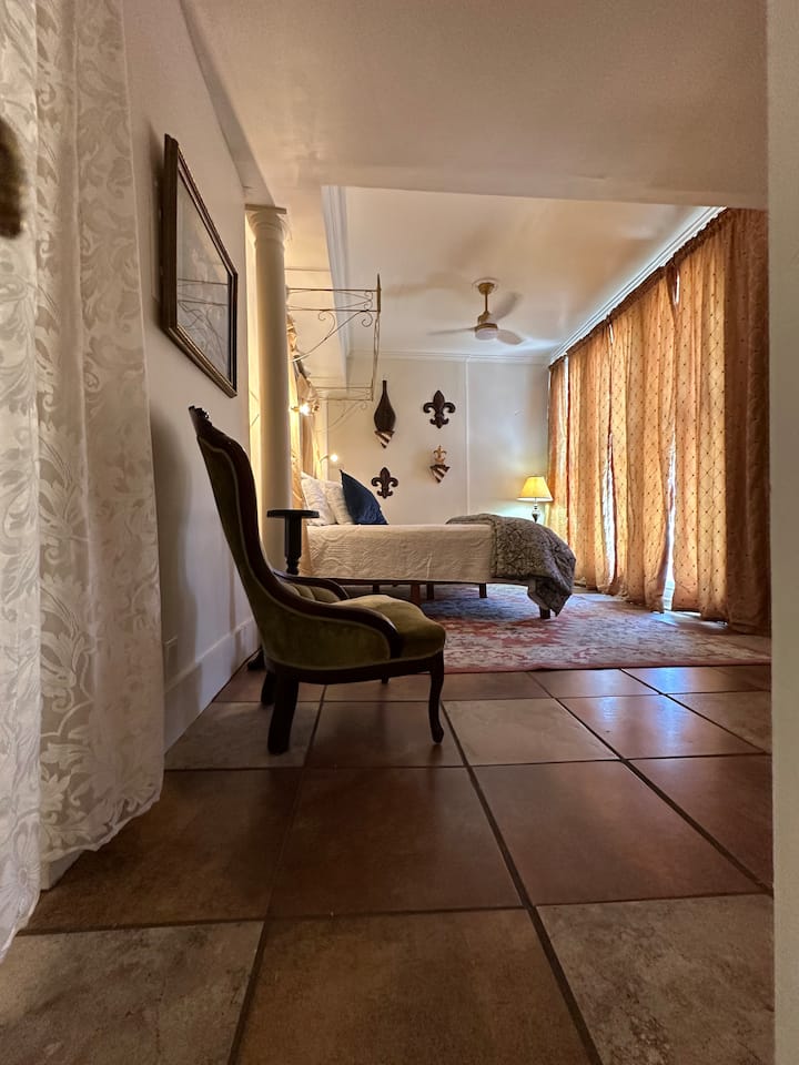 The Vintage Quarter Apartment - Vicksburg, MS