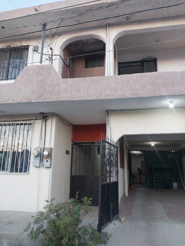 Departamento Rustico Con Garaje - La Paz