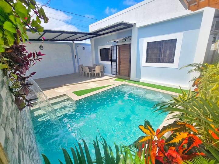 Casa Bali: Casa Con Piscina Y Area De Barbecue - La Libertad