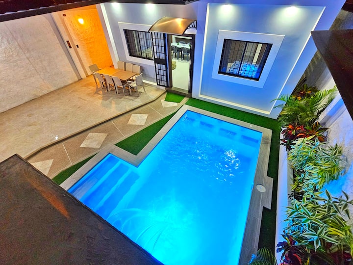 Casa Bali: Casa Con Piscina Y Area De Barbecue - Santa Elena