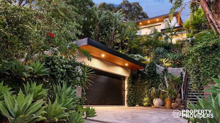 Luxury 4 Bed Home W/ Pool In North Manly - Sidney, Australia
