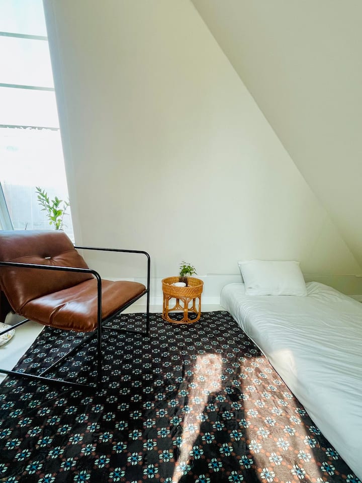 Charming Loft Near Bukchon & Forest. - Seoul