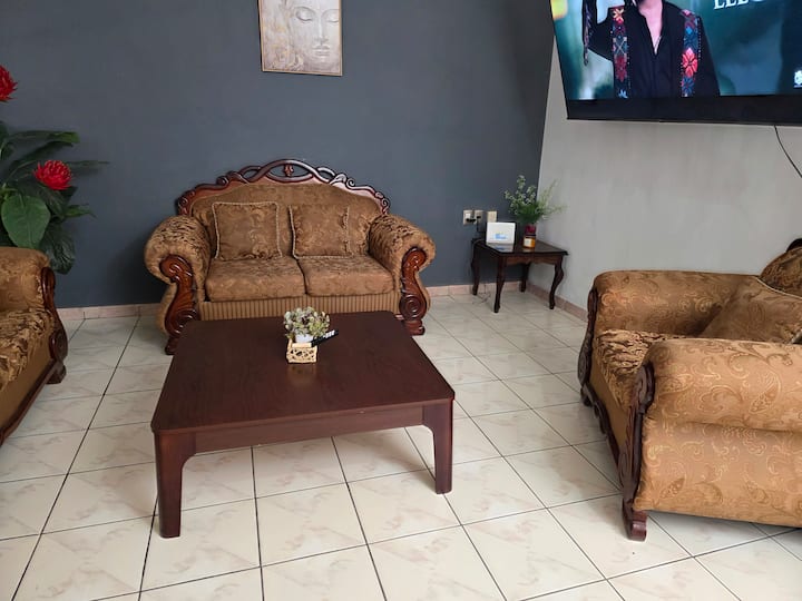 Casa Camichines. Amplia Con Wifi Y Cochera Para 2 - Ciudad Guzmán