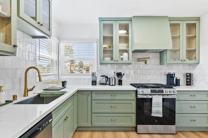 Pet-friendly Modern Stay Near Disney/la Fast Wifi - La Habra, CA