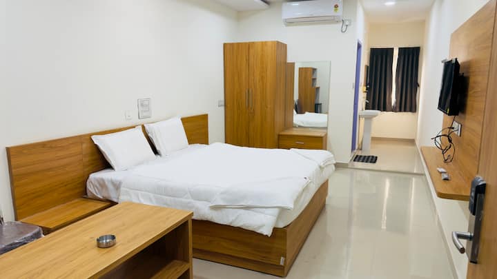Luxury Rooms In Warangal City - Warangal