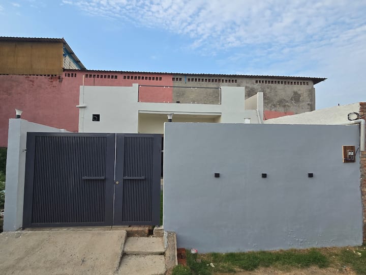 Tranquil Villa In Sidharth Vihar - Ghaziabad