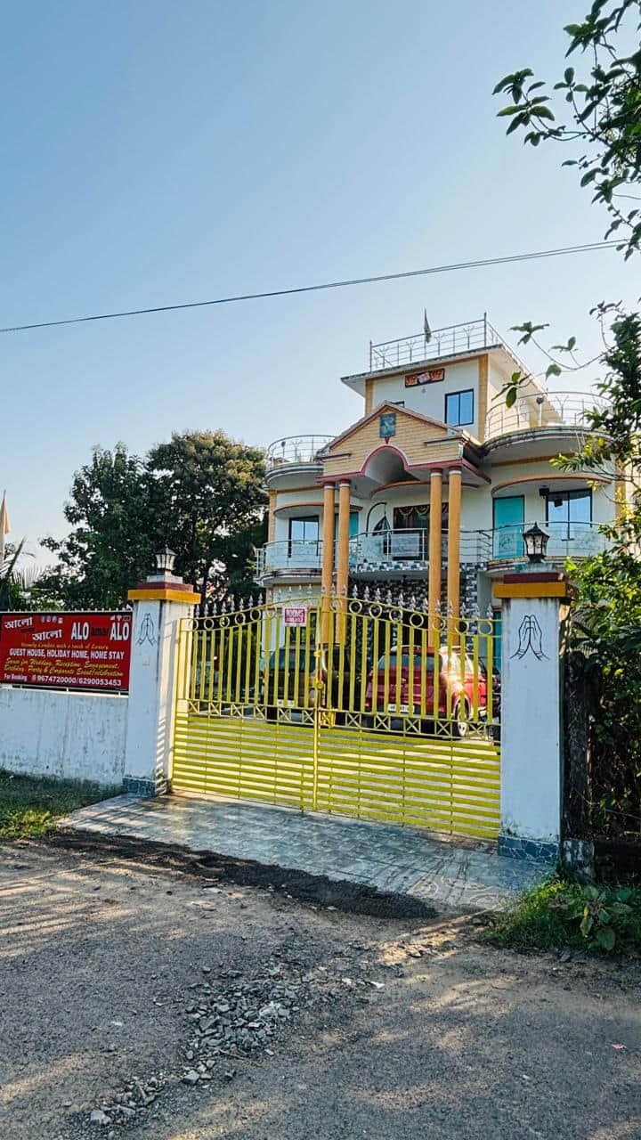 Alo Amar Alo! Entire Independent Floor W/h Kitchen - Santiniketan