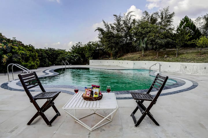 5-bhk Farm W/private Pool, Gazebo & Lush Garden - Gurugram