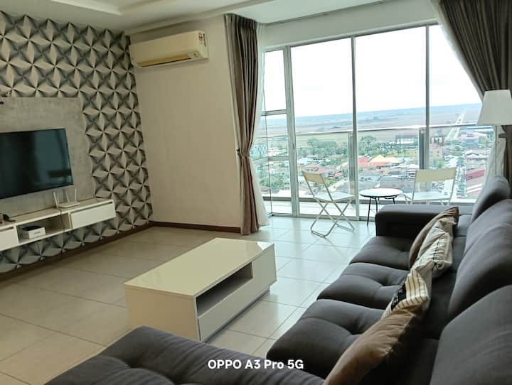 Paddysunrise 46a @ 高楼 [看稻田] 阳台 - Sekinchan