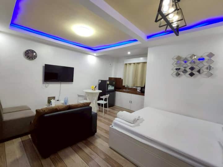 Pearlz A2, Clarksm Brand New Suite W/ Pool Netflix - Angeles