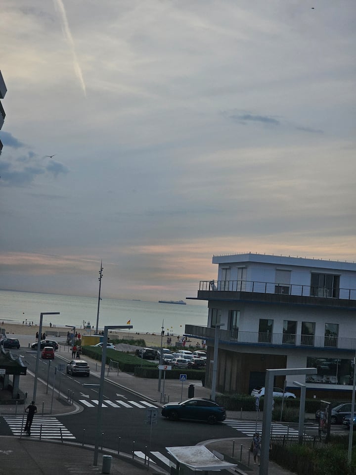Bel Appartement Face à La Mer - Plage de Sangatte