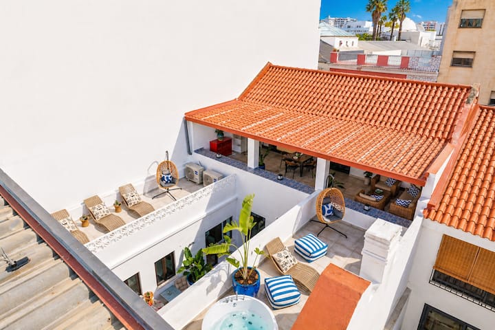 Large Promenade Home 9 Bedrooms 6 Bathrooms Hottub - Portimão