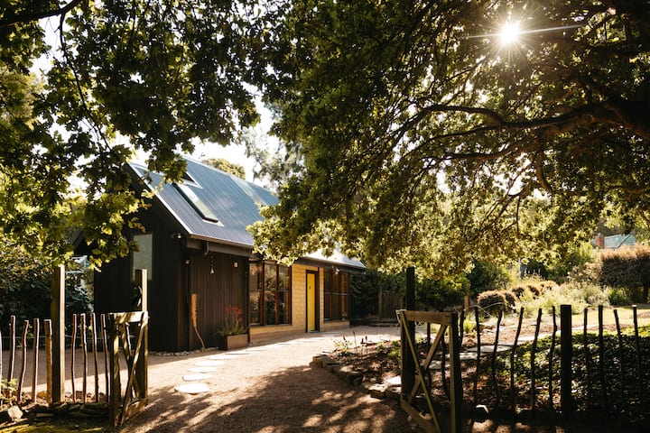 The Apiary - Mirboo North