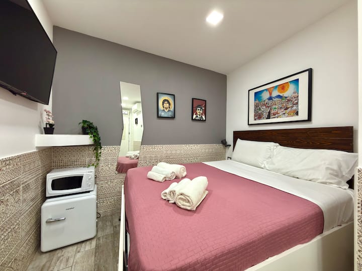 Napoli Autentica: In Pieno Centro Storico - Naples