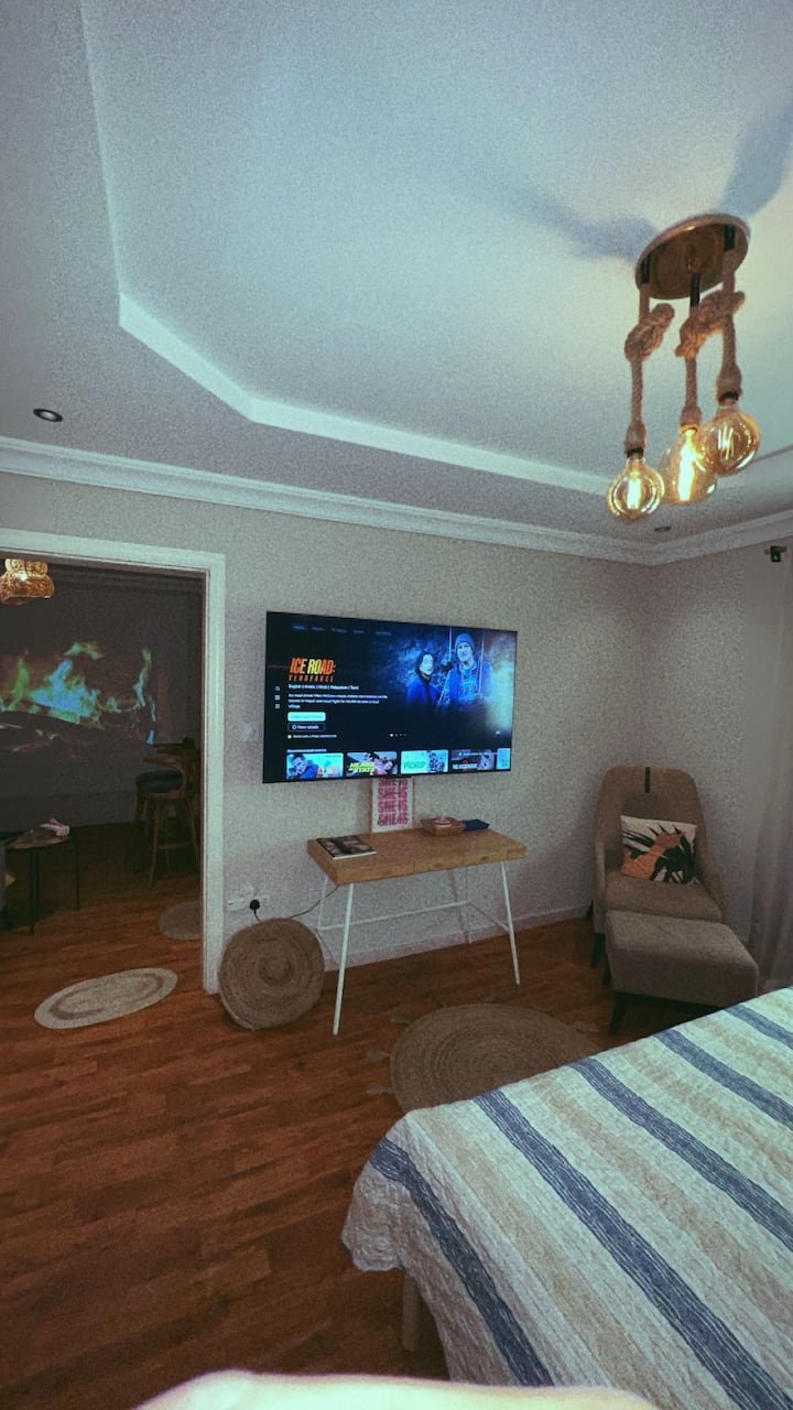 استديو بوهيمي  سينما قرب المطار - Jidá