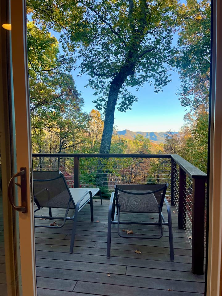 Amazing Mtn Views | Firepit & Deck | 12 Min To Vt - 維珍尼亞