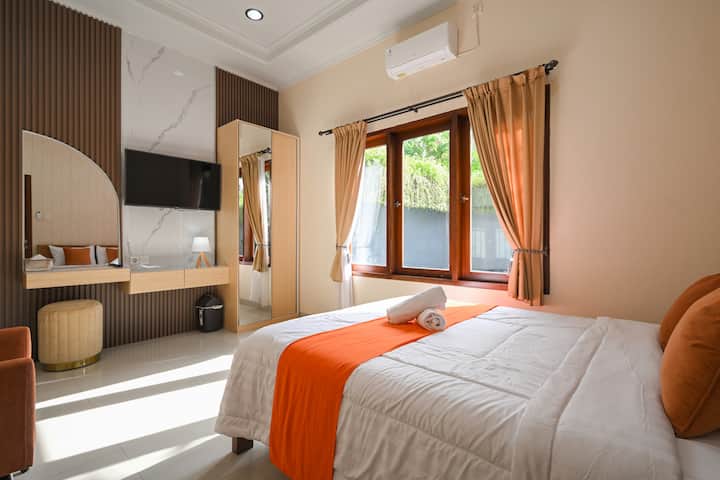 Jimbaran Villa With Private Pool - Jimbaran