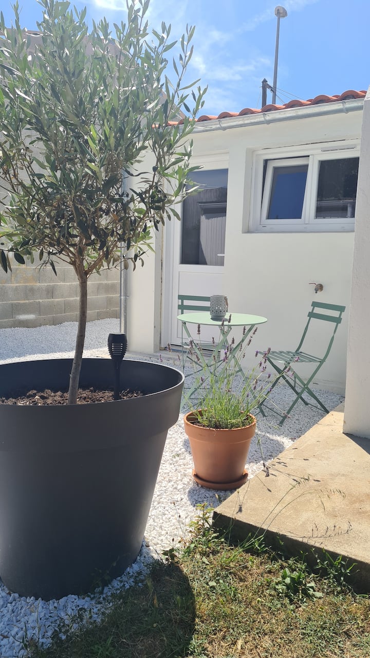 Chambre Cosy, Salle D’eau Privée - Angoulins