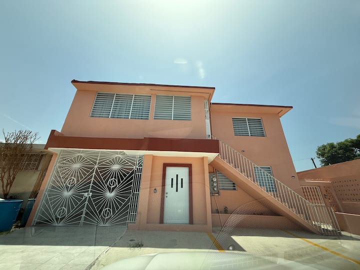 First Floor Parking & Wifi - San Juan