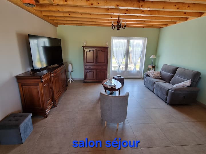 Maison De 2 Ch Pour 3 P. En Pleine Campagne - Allier