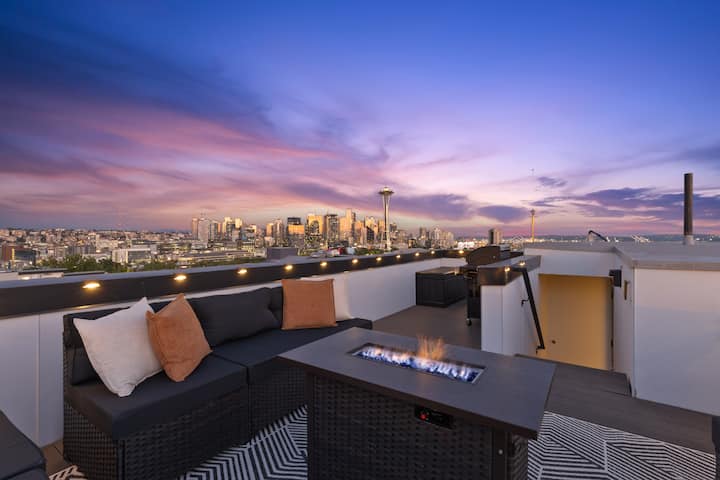 Prime Location | Stunning Views | Parking Permit! - Lower Queen Anne, WA