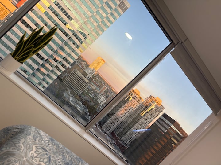 Spacious One Bedroom Apartment - Edmonton