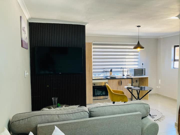 Peaceful Living Apartment - Edenvale
