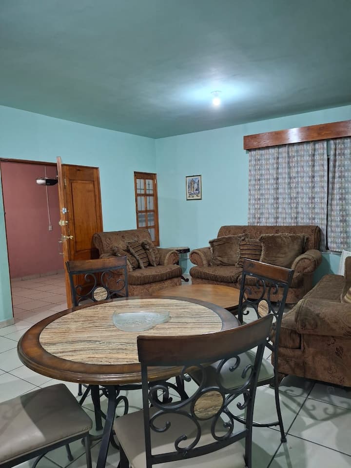 Casa Abasolo
Alojamiento Entero - Saltillo