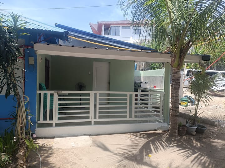 Unwind - Affordable Beach Front - Calatagan