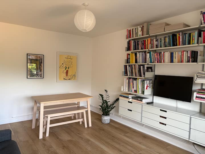 Great Light In Stoke Newington! - Hackney - London