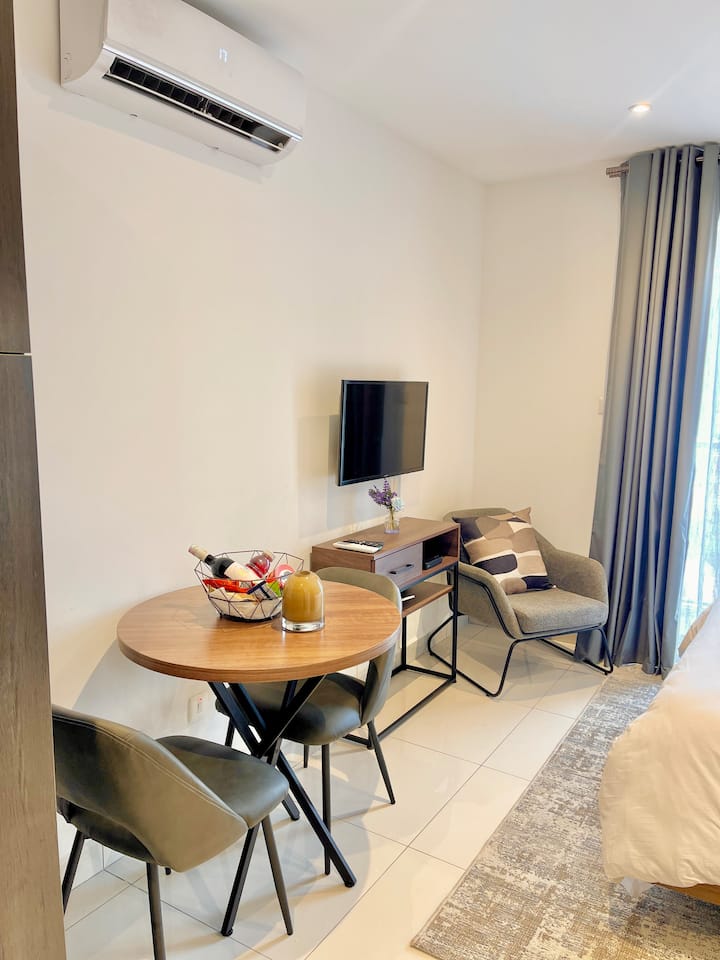Studio Apt @ Loxwood House - Accra