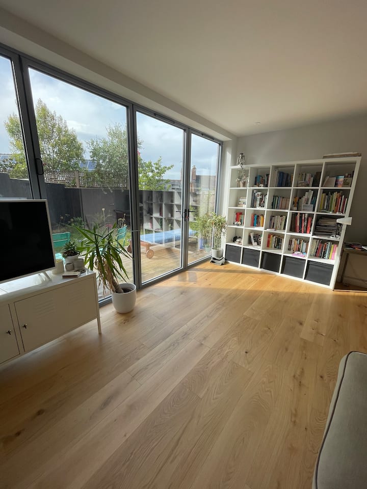 Modern Home In Arty Cotswolds - Nailsworth