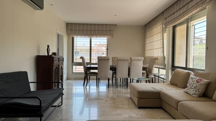 Spacious 3br Apartment | Prime Amman Location - Amman