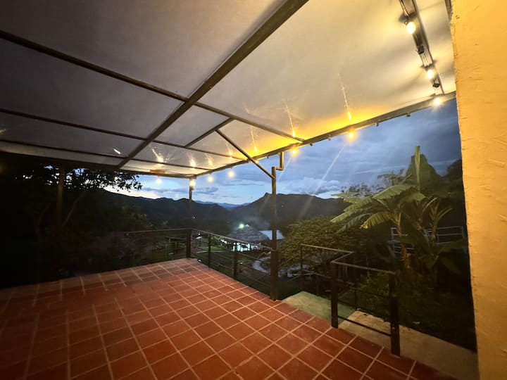 Cabaña Tobia Chica Piscina Jacuzzi 4 Personas - Sasaima