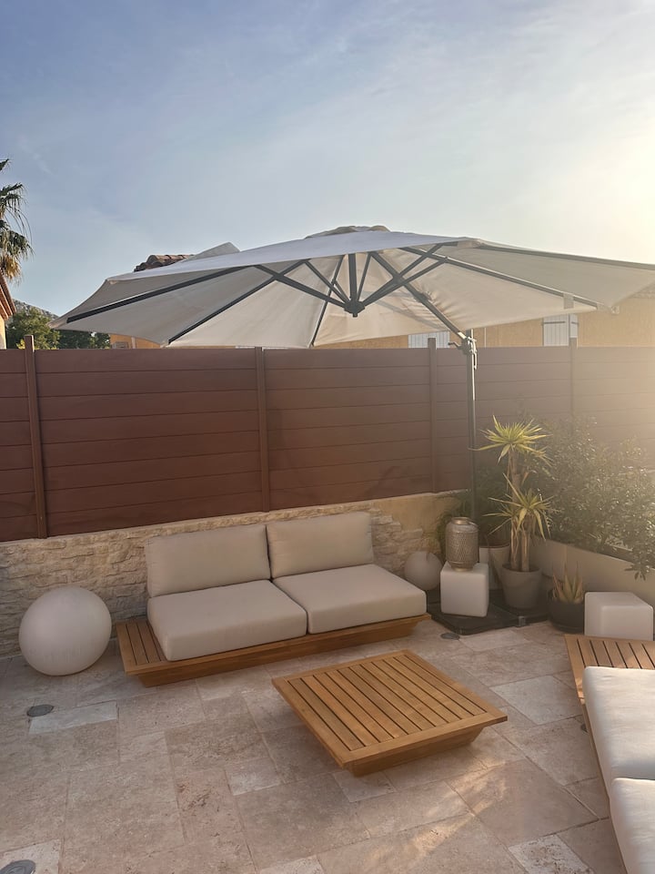 Jolie Maison Sur Marseille - Marseille