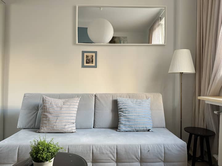 Charming Cozy Studio In Warsaw's Elite District - Warszawa