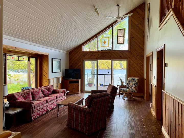 Wonderland Lakehouse On Balsam Lake - Kawartha Lakes