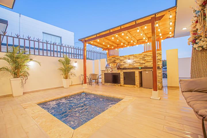 Luxury Villa/ Private Jacuzzi & Bbq/3 Min Downtown - Punta Cana