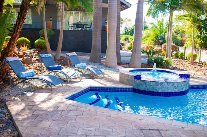 Greendale Home With Pool - Zimbabwe