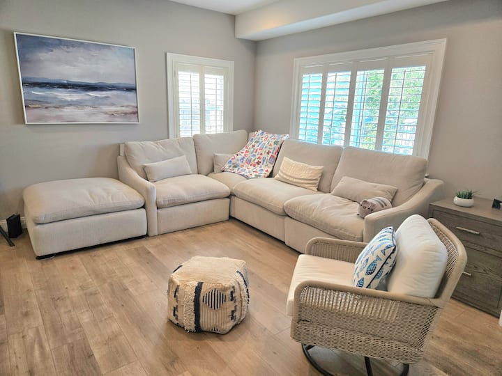 Quiet Deluxe Guest Room With Private Bathroom - Montebello, CA