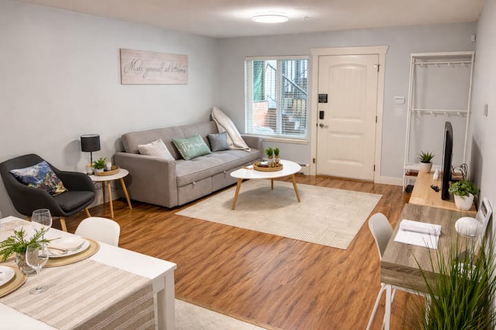 Thelauriernest2 Spotless Stay/european Hospitality - Port Coquitlam