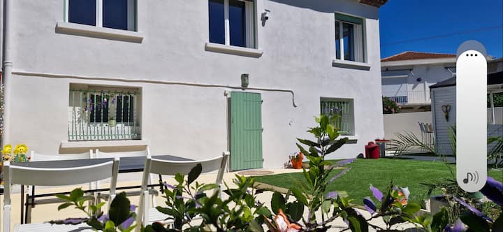 Maison Du Sud - Fraiche Et Calme - Nimes