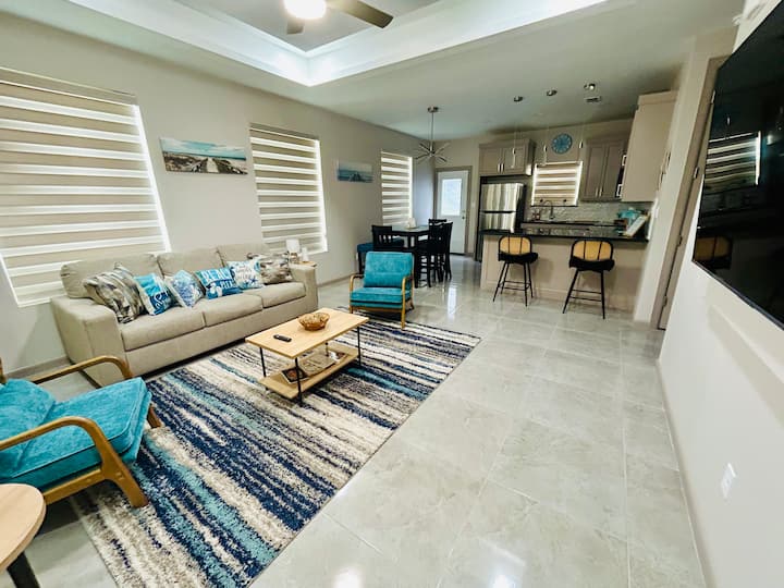 Relaxing Beach Vibes @ Shary - Mission, TX