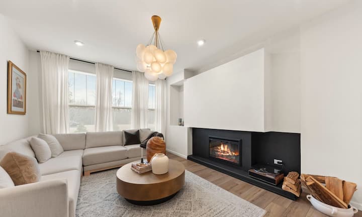 Luxury And Cozy Naperville 3bd-ev Charger  & Trail - 內珀維爾