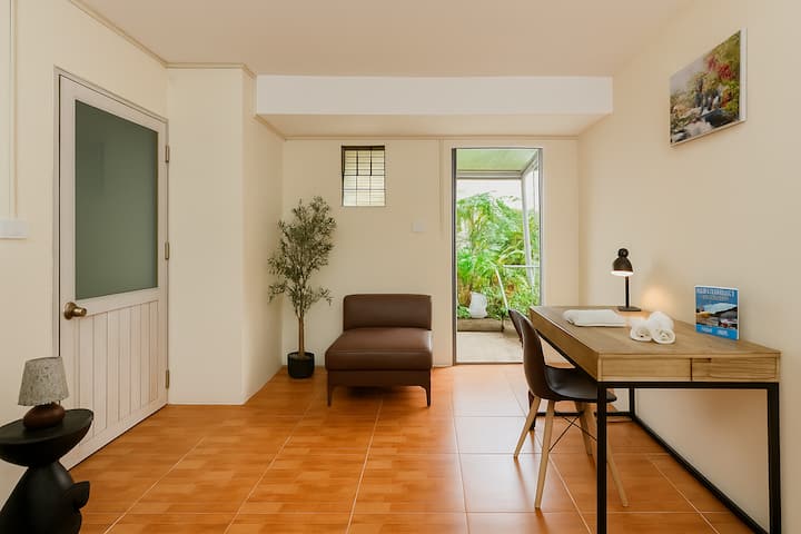 Modern Duplex | French Quarter – Full Kitchen - Hanoi