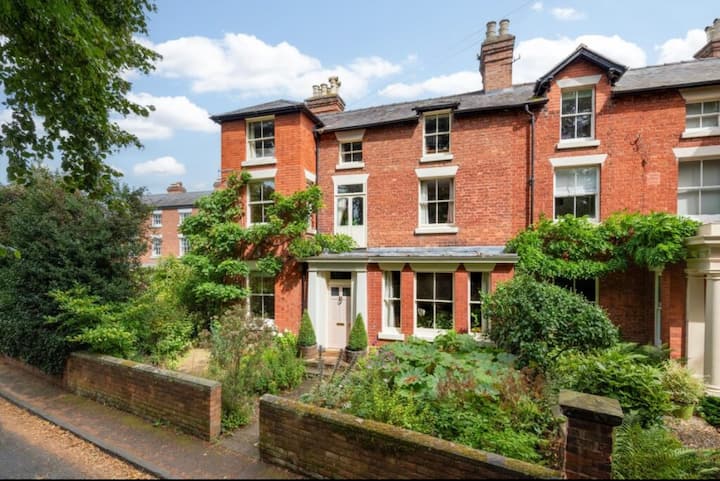 Victorian Townhouse - Shrewsbury