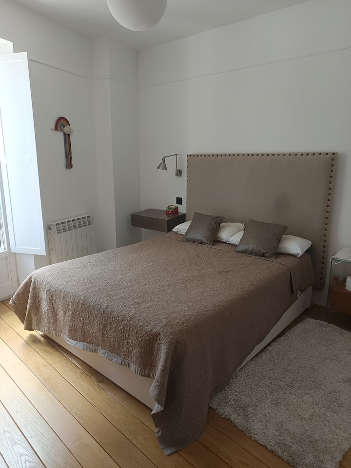 Bonito Piso En Burgos - Burgos, España