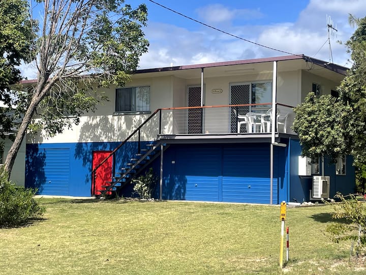 The Blue Family Beach House - Woodgate