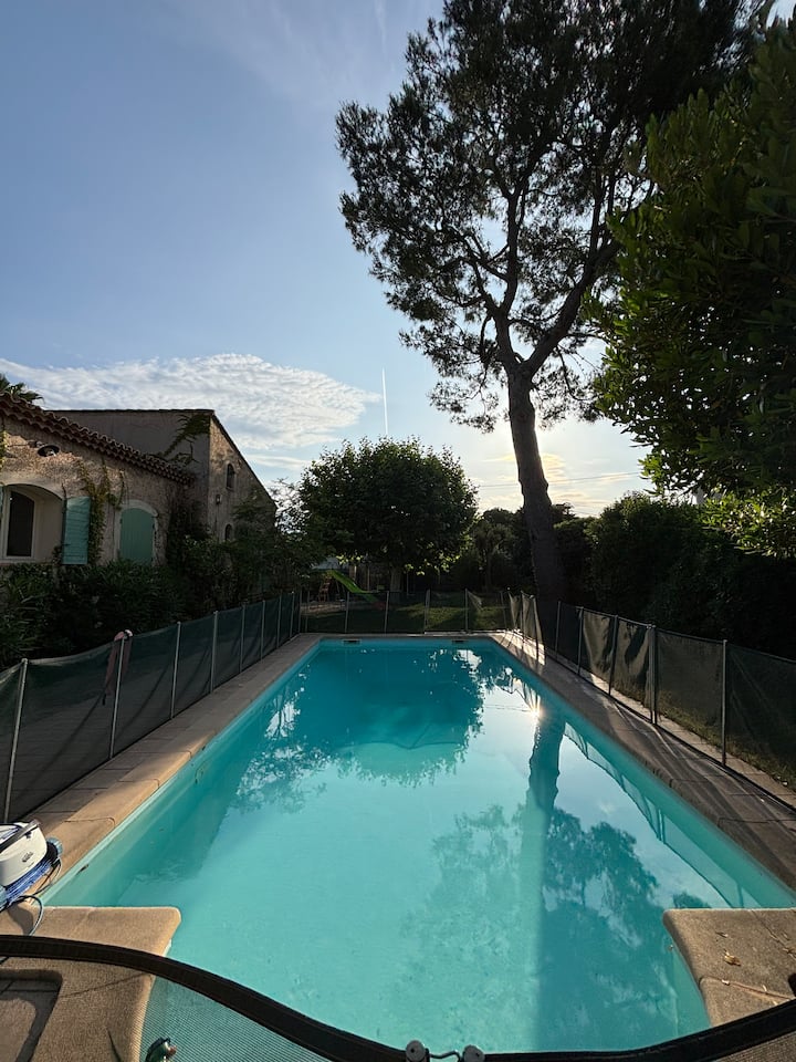 Maison Proche Plage Avec Piscine - Marseille