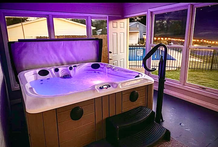 Route 66 Superhost Retreat • Hot Tub • 6 Acres - Meramec State Park, Sullivan